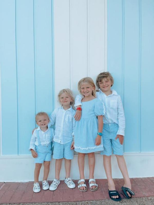 What it’s Really Like to Have 4 Children! (Pros + Cons) – SHE'S ...